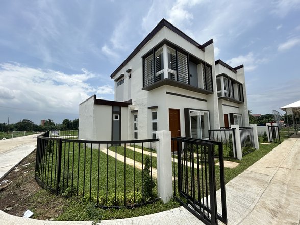 La Granja Lipa Batangas [12,443 Properties] (August 2024) on ...