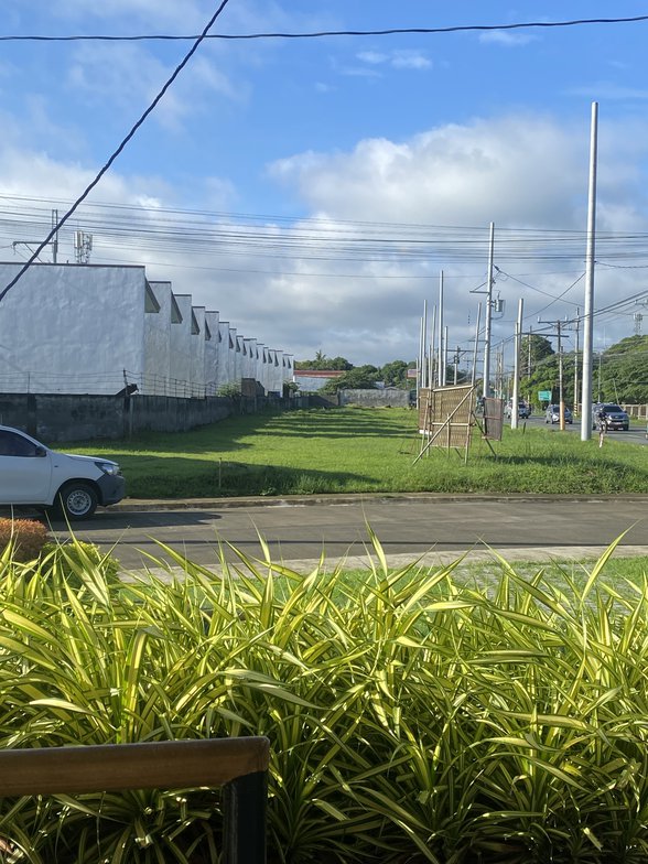 Jennifer Ferrer [358 Properties] (March 2025) on OnePropertee.com