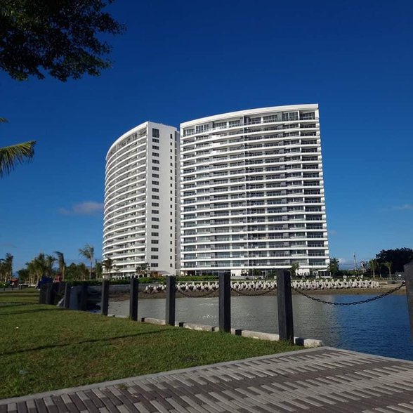 Azuela Cove Photos [6,246 Properties] (October 2024) on OnePropertee.com