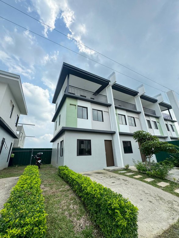 2 Car Parking House And Lot For Sale Nuvali Santa Rosa Laguna [335 Properties] (August 2024) on ...