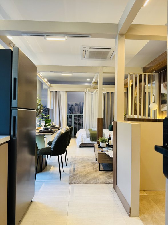 Eastwood Prc [11,428 Properties] (October 2025) on OnePropertee.com