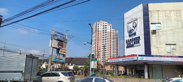 Monte Carlo Tower Sta Lucia Residenze Condo Cainta Rizal [1,052 ...