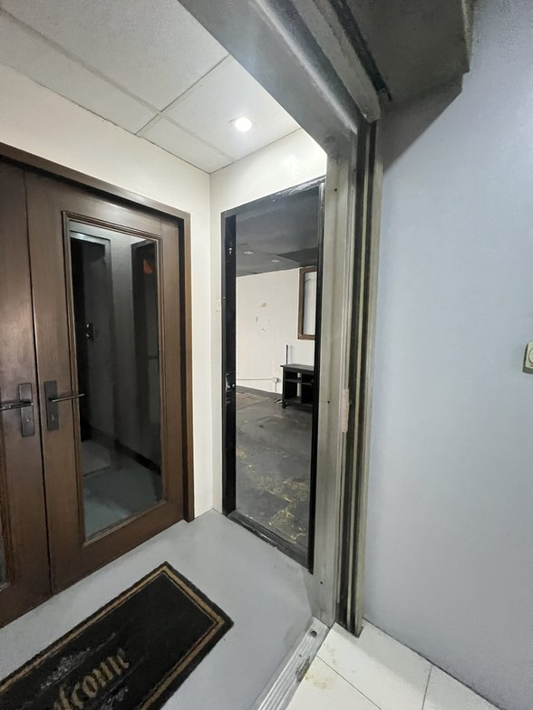 Jafer Place Building Eisenhower St Greenhills Office Space For Rent San ...