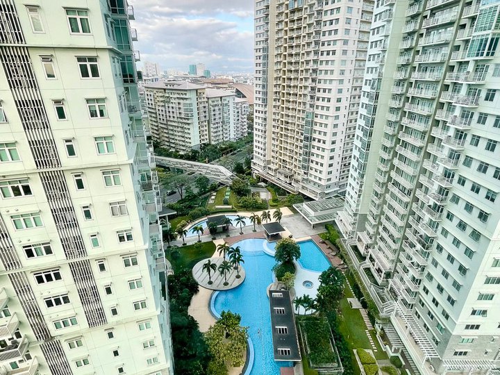 Luxury Two Serendra BGC RFO Condo for Sale: Pay CASH get Max Discount ...