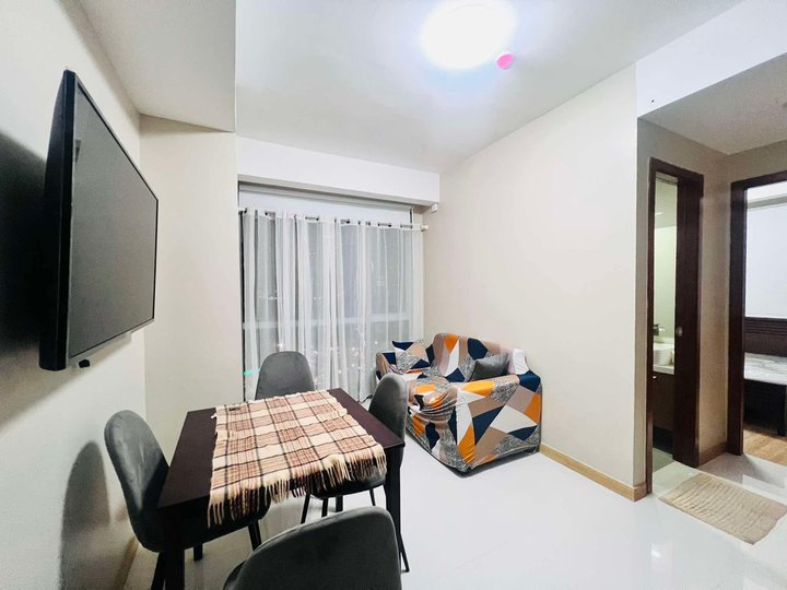 Modern 1-bedroom 36 sqm condo in Sunshine 100 City Plaza, Mandaluyong ...