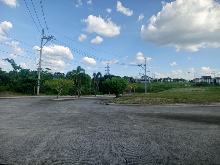 Prime Residential Lots in Master-Planned Community of Mesilo at Nueva ...