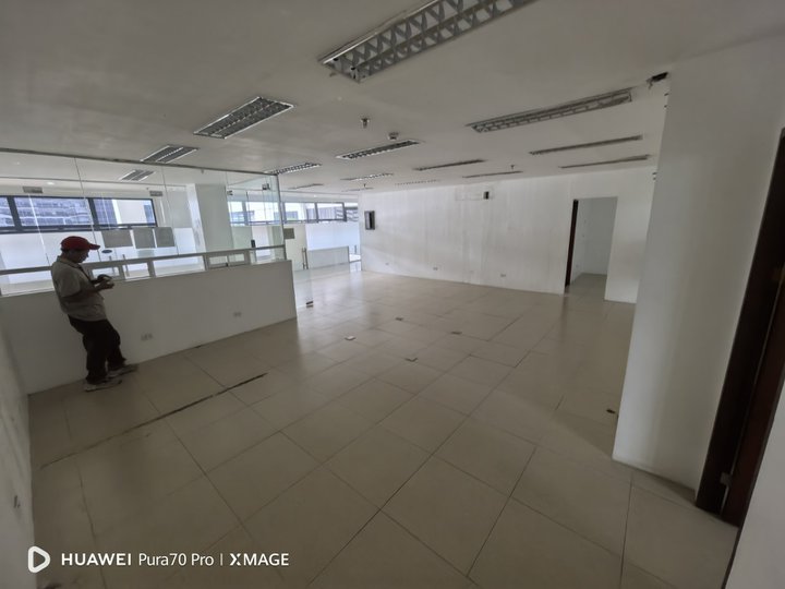 Appleone Equicom Tower Office 169sqm Warm Shell Cebu Business Park ...
