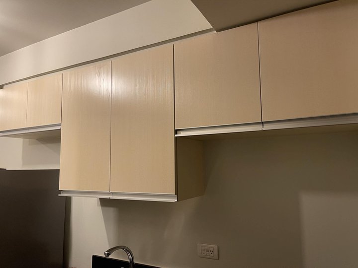 Studio Unit in Kroma Tower, Makati for Sale [Condos 🏙️] (June 2026) in ...