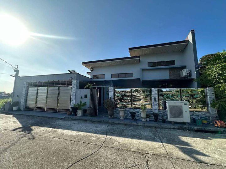 Pre owned 4bdrms singled detached house and lot [Houses and Lots 🏘️ ...