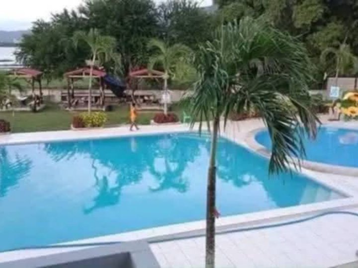 3668 SQM POOL RESORT FOR SALE WITH STUNNING VIEW OF LAGUNA DE BAY in ...