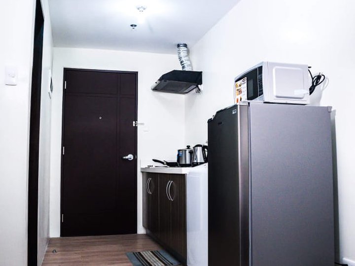 Fully Furnished Studio Condo at Vinia Residences, Quezon City [Condos 🏙 ...
