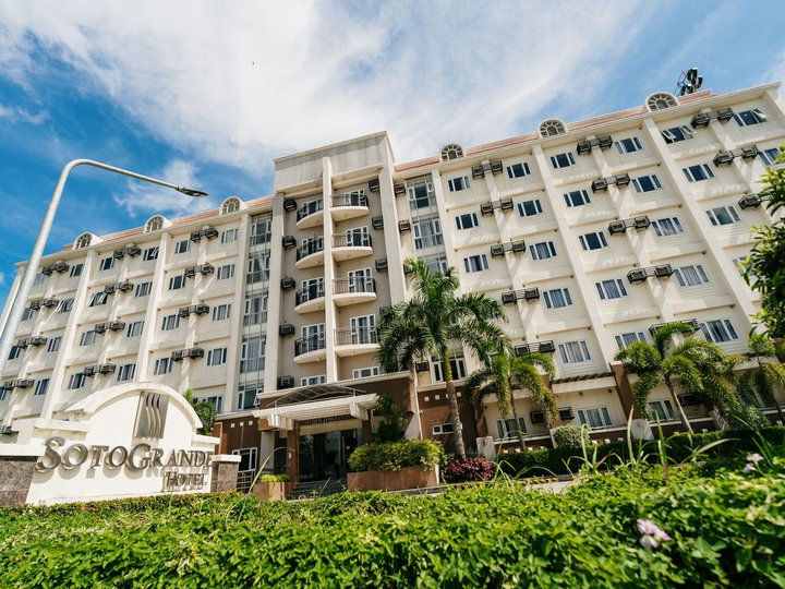 Modern 6-storey condotel in Green Meadows, Jaro with pool, lake views ...