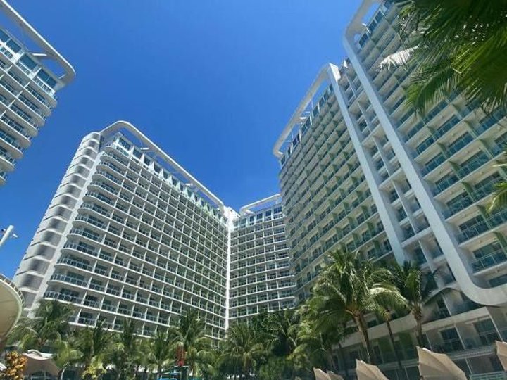 Condominium For Sale in UNIT 806 AZURE URBAN RESORT RESIDENCES ...