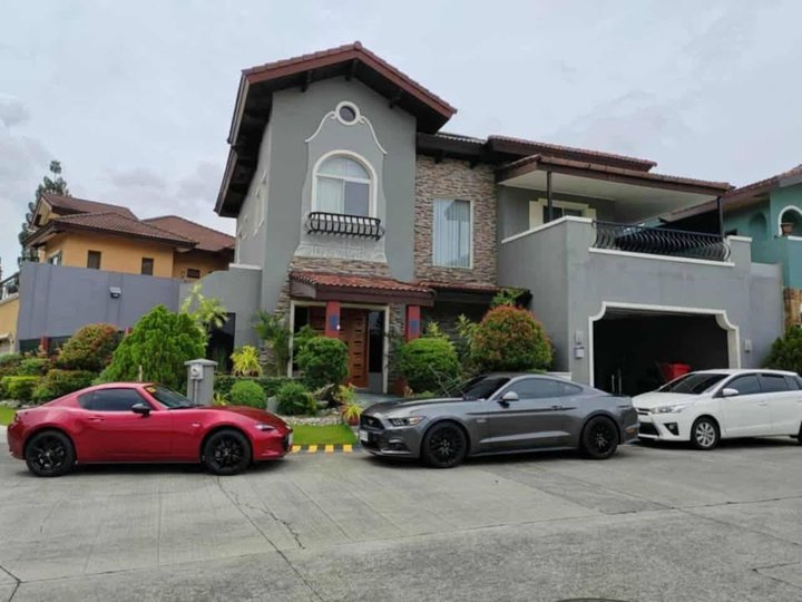 Corner lot House for Sale in Amore at Portofino Daang-Reyna Las Pinas ...