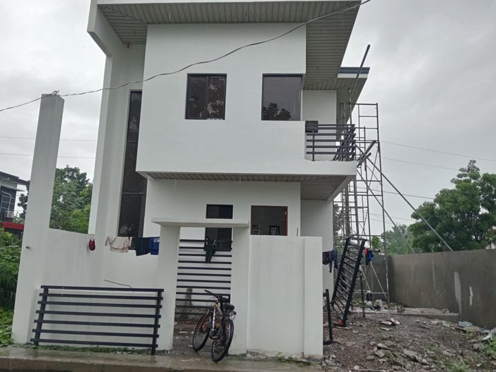 House for Sale in South Springs Canlalay Binan Laguna [Houses and Lots ...