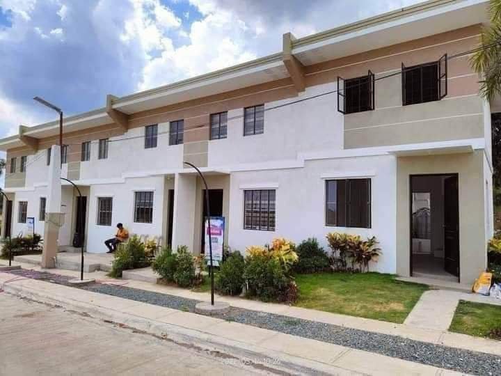 Most affordable townhouses in Naic Cavite [Houses and Lots 🏘️] (June ...