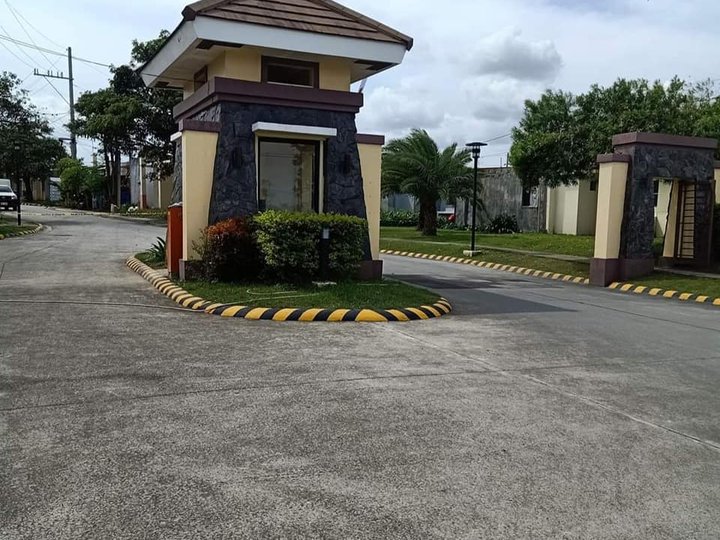 214sqm Large Residential Lot For Sale in Valle Dulce Phase 1 at Calamba ...