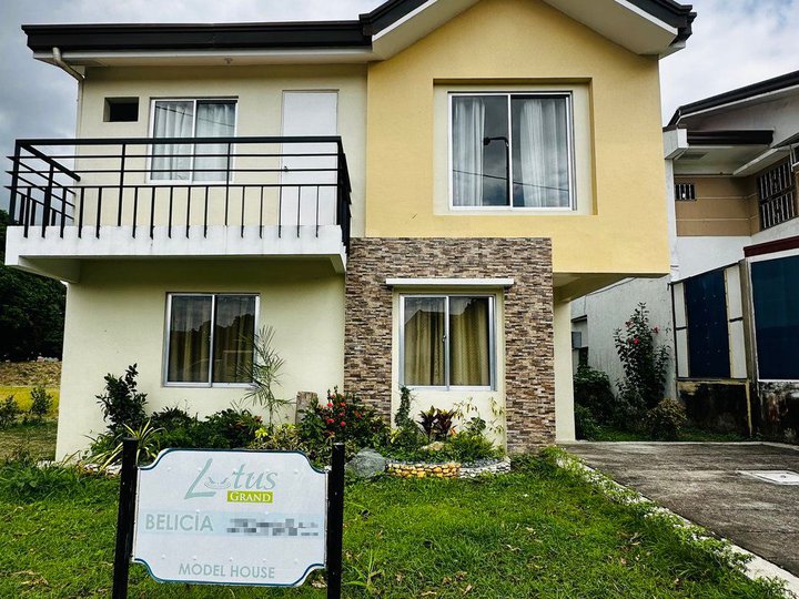 Single attached house with complete turnover [Houses and Lots 🏘️] (July ...