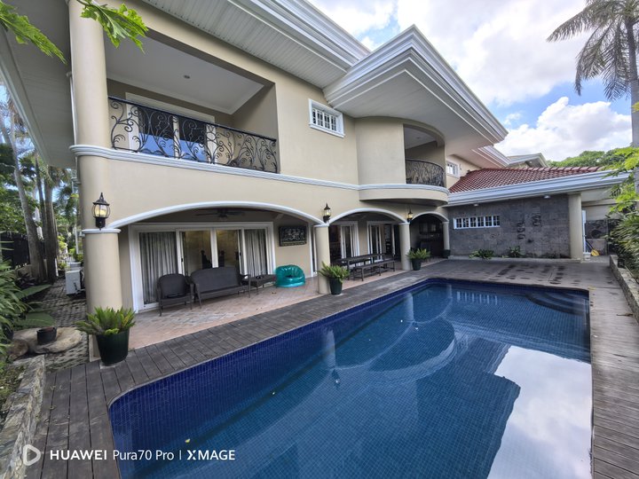 North Town Homes 5BR House 831sqm Pool 4-car Maids Driver Cabancalan ...