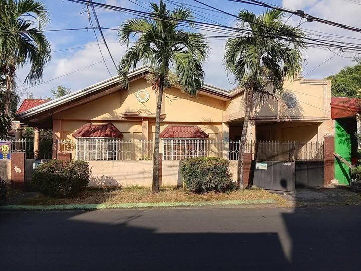 Pre-Owned 3-bedroom Single Detached House For Sale in Imus Cavite ...