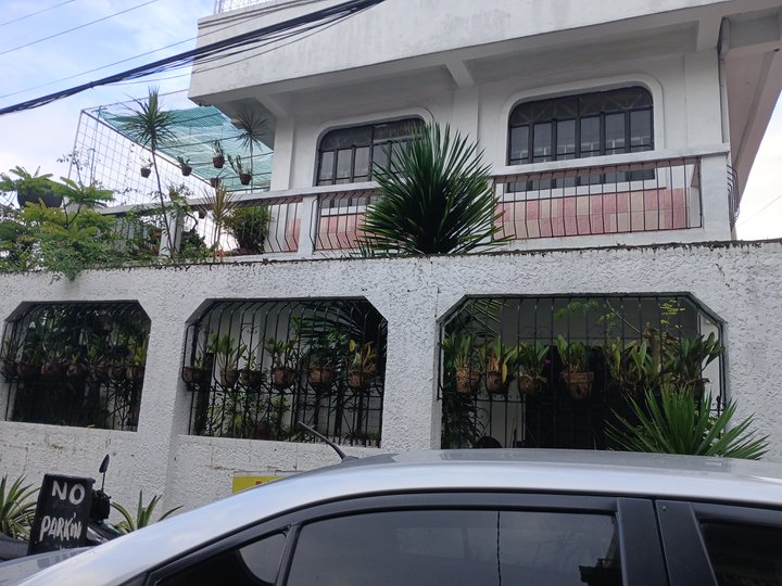 Pre-Owned 4-bedroom Single Detached House For Sale in Valenzuela ...