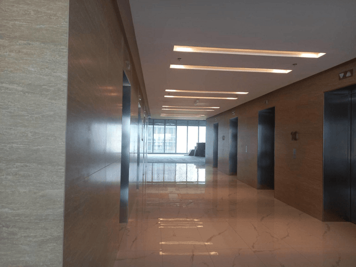 Office Space For Lease in SM Mega Tower Ortigas Mandaluyong [Commercial ...