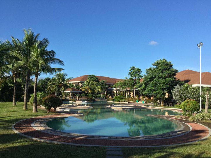 Cheerful 120 sqm Morningfields At Carmeltown by Sta Lucia Group of ...